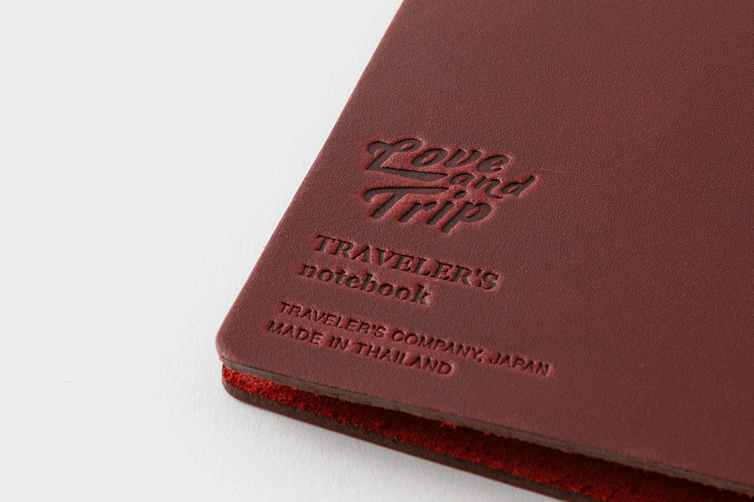 TRAVELER'S notebook LOVE AND TRIP - TRAVELER'S COMPANY USA