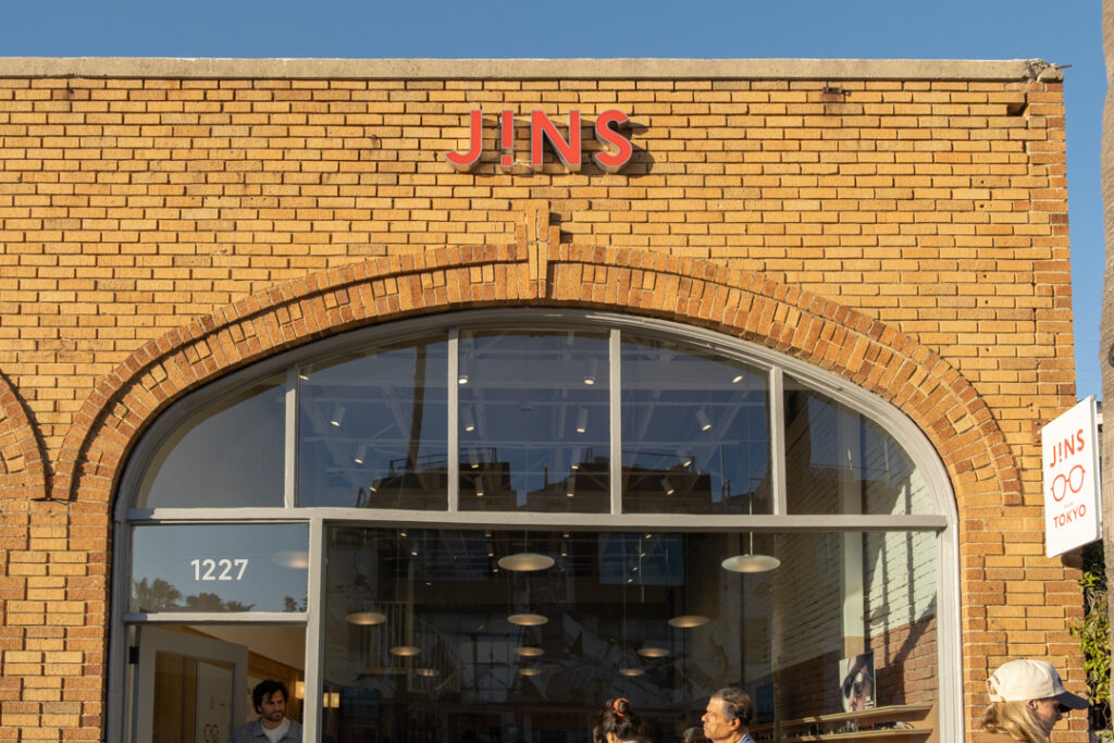 TRC USA Pop-up at JINS – The Charm of Customization - TRAVELER'S ...