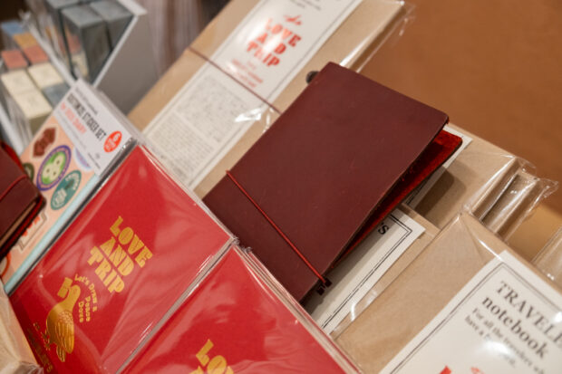 Magnify Life: TRC USA Pop-Up at JINS Abbot Kinney - TRAVELER'S COMPANY USA